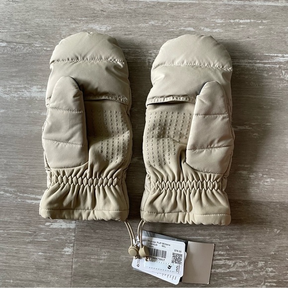 lululemon athletica | Accessories | Size Ml Nwt Lululemon Wunder Puff ...